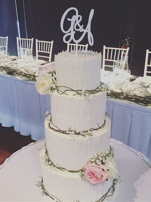 Weddings & Engagements Lyons Den Cakes - High Quality Adelaide Cakes