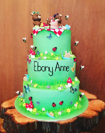 Lyons Den Cakes - Birthdays & Celebrations