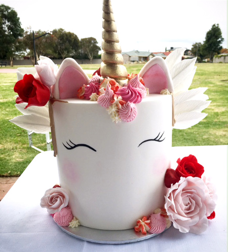 Lyons Den Cakes - Birthdays & Celebrations